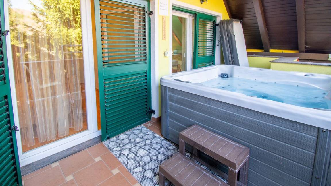 143 M² Ferienhaus ∙ 3 Schlafzimmer ∙ 8 Gäste - Kroatien