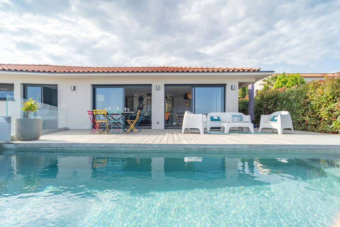 150 M² House ∙ 4 Bedrooms ∙ 8 Guests - Sète