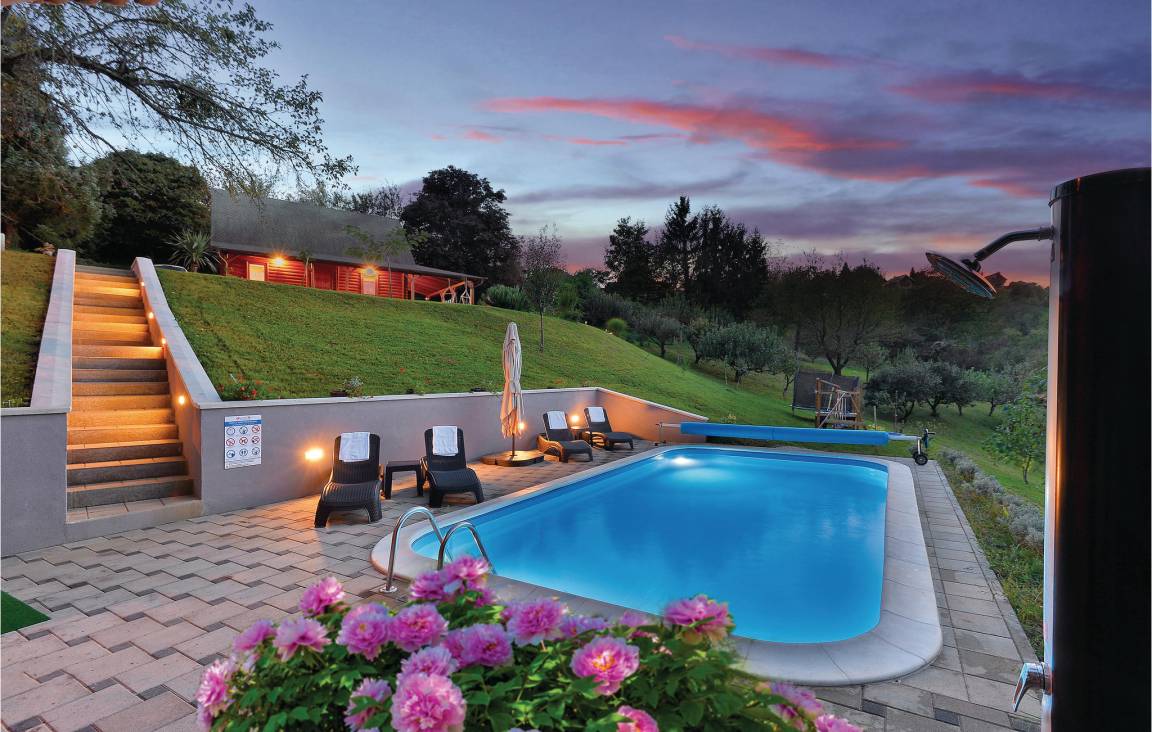 96 M² Ferienhaus ∙ 2 Schlafzimmer ∙ 6 Gäste - Varaždin