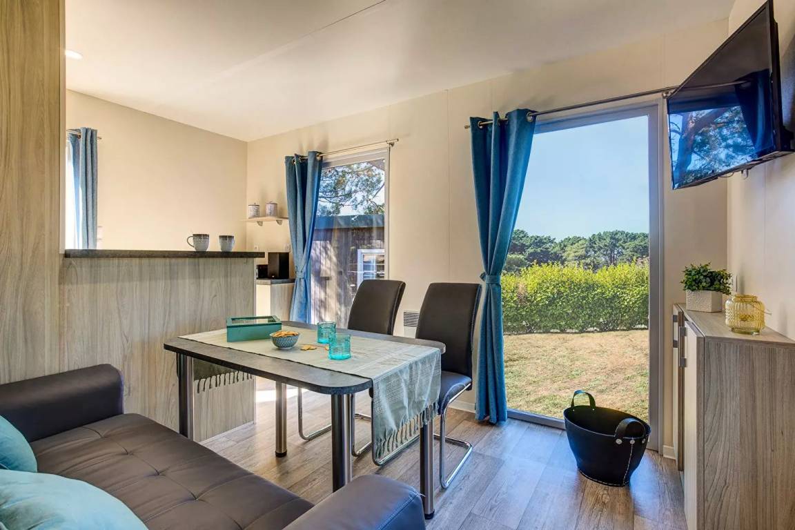 34 M² Mobil-home ∙ 1 Chambre ∙ 2 Personnes - Perros-Guirec