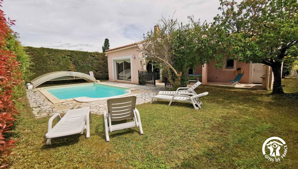 140 M² Gîte ∙ 3 Chambres ∙ 6 Personnes - Lunel