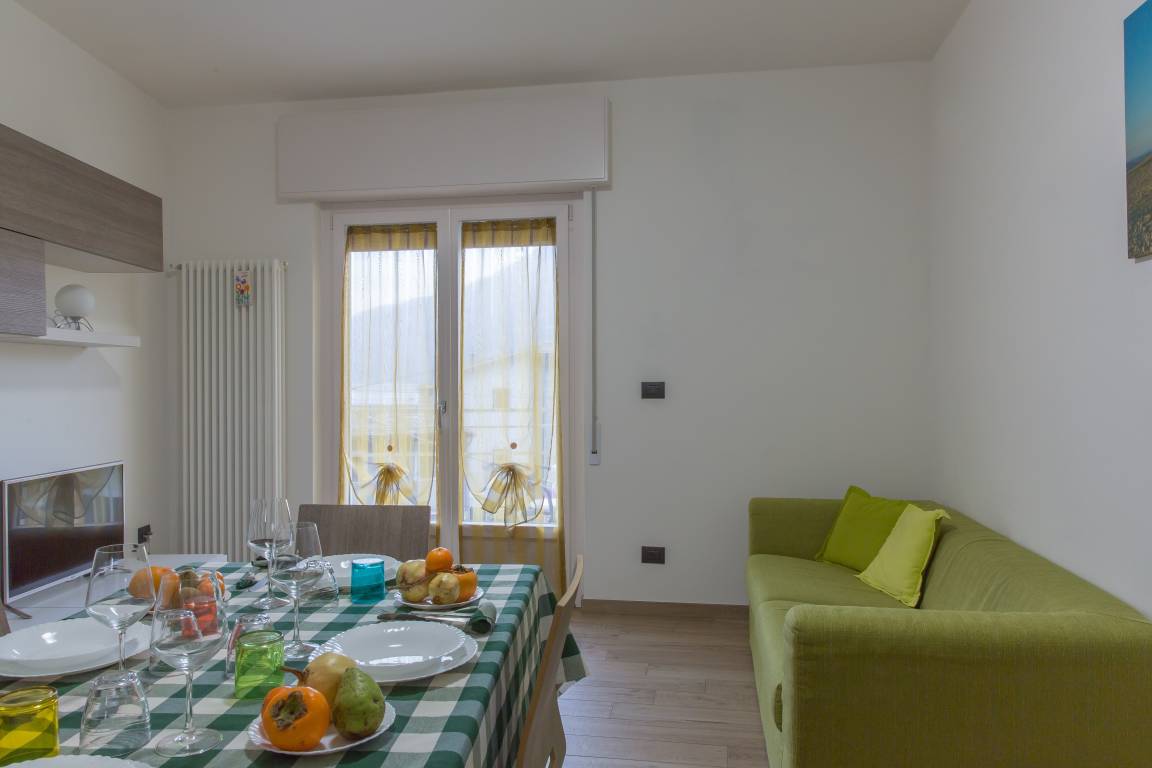 80 M² House ∙ 2 Bedrooms ∙ 4 Guests - Malcesine