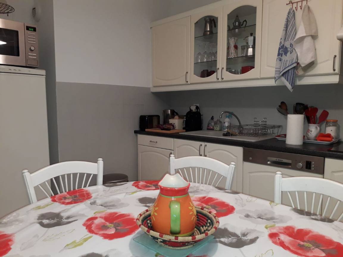 96 M² Appartement ∙ 4 Chambres ∙ 6 Personnes - Solaize
