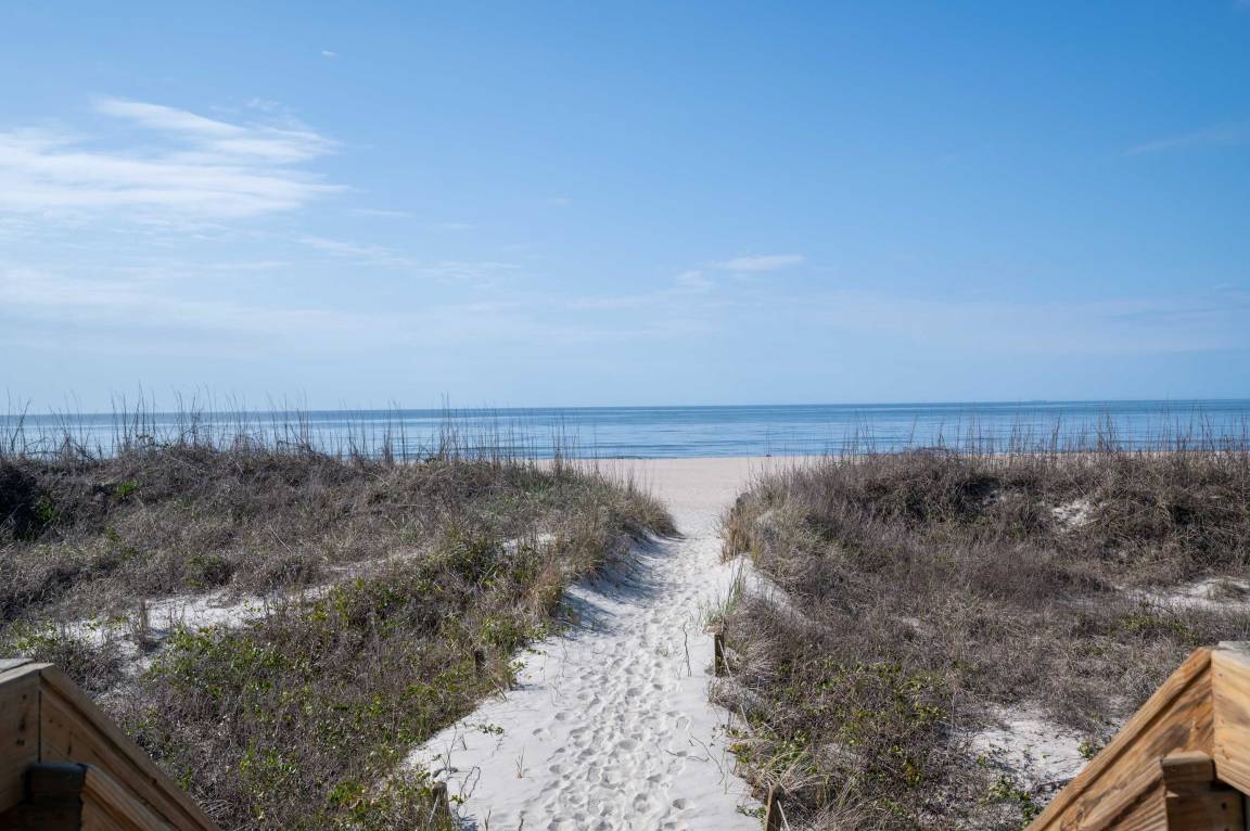 67 M² Apartment ∙ 1 Bedroom ∙ 4 Guests - Oak Island, NC