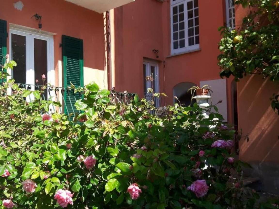 90 M² Apartment ∙ 2 Bedrooms ∙ 5 Guests - Carrara