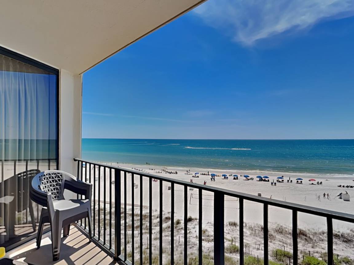 146 M² Condo ∙ 3 Bedrooms ∙ 10 Guests - Panama City Beach, FL