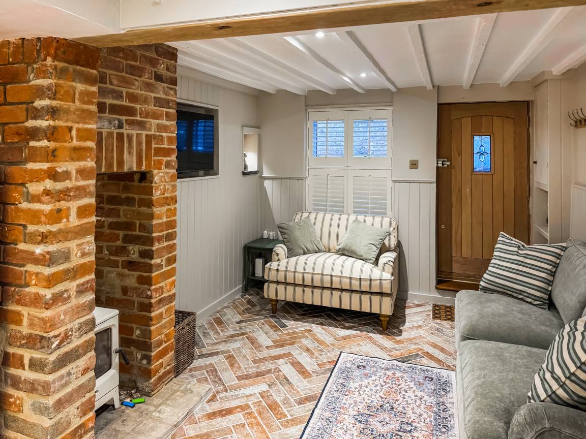 Cottage ∙ 2 Bedrooms ∙ 4 Guests - Essex