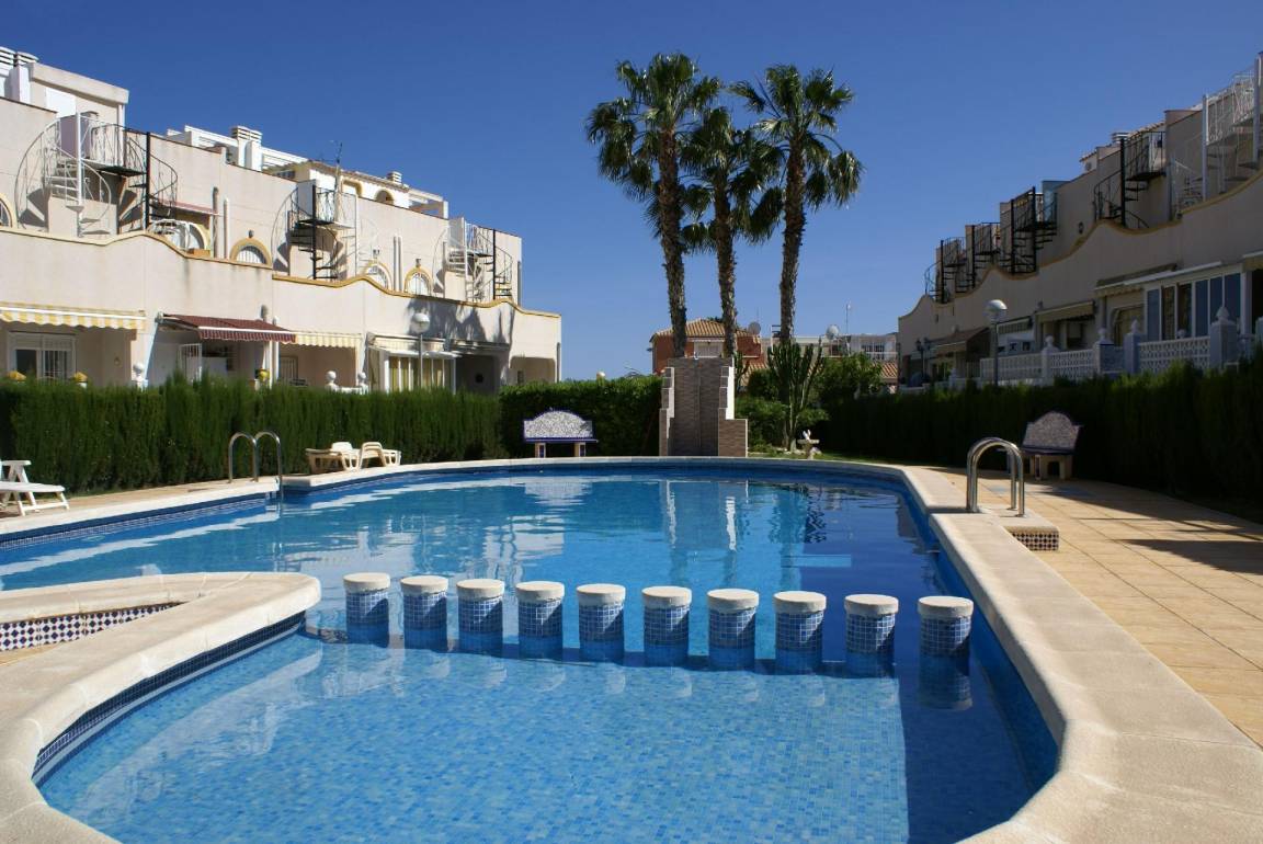 90 M² Maison De Vacances ∙ 3 Chambres ∙ 7 Personnes - La Zenia