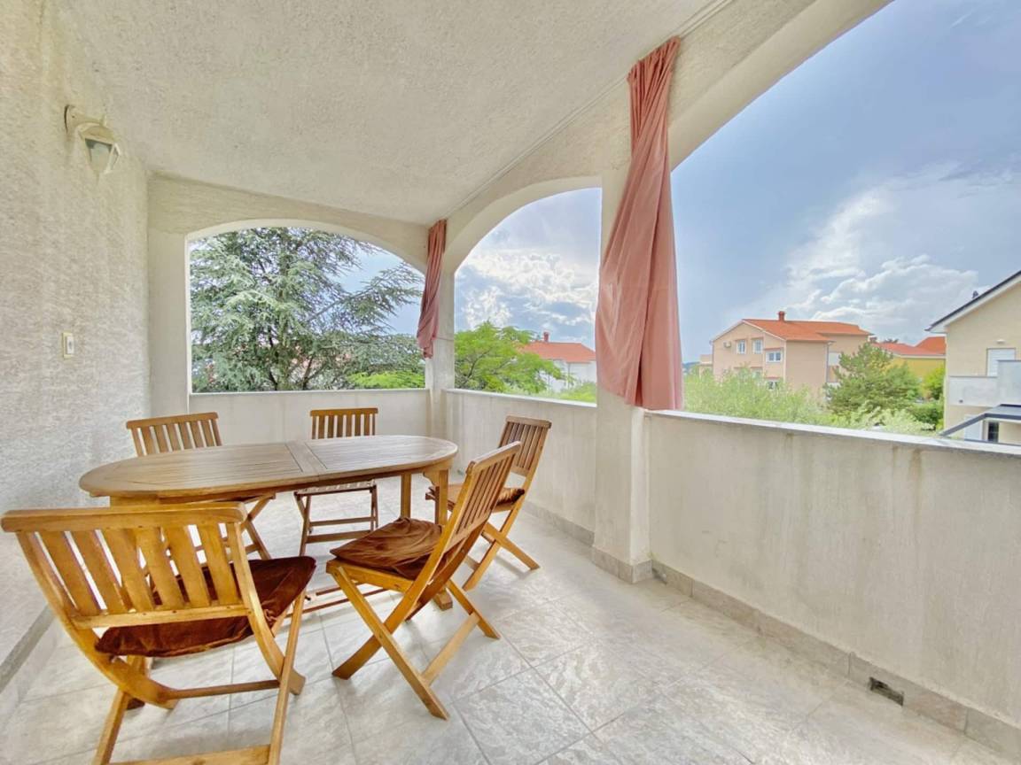 80 M² Apartment ∙ 2 Bedrooms ∙ 5 Guests - Krk
