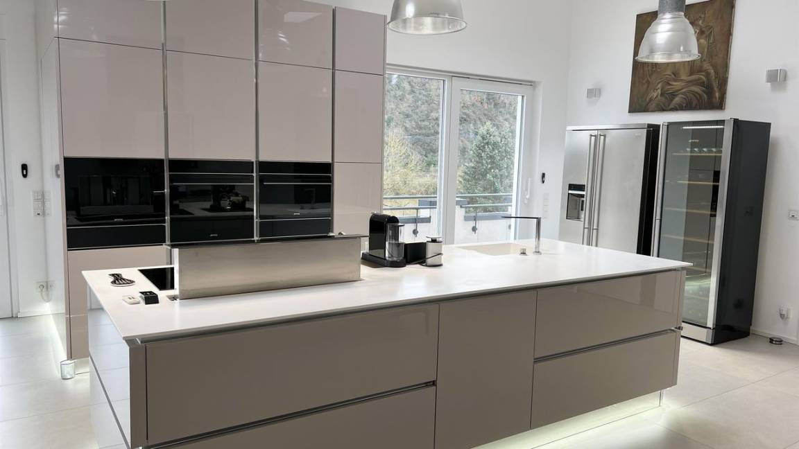 175 M² Appartamento Vacanza ∙ 2 Camere Da Letto ∙ 3 Ospiti - Konz