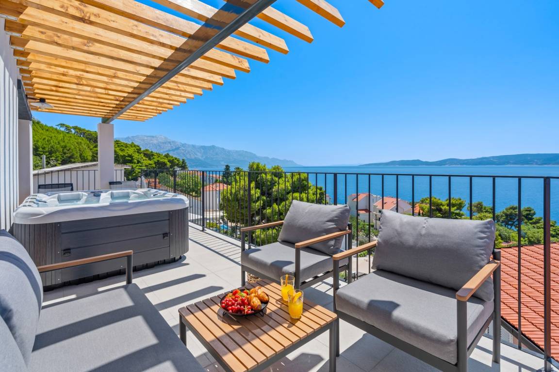 360 M² Villa ∙ 3 Schlafzimmer ∙ 8 Gäste - Mimice