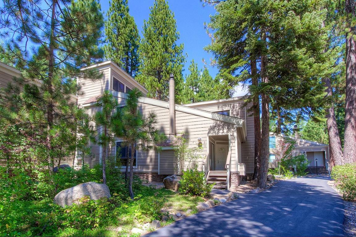 135 M² Apartamento ∙ 4 Habitaciones ∙ 8 Huéspedes - Carson City, NV