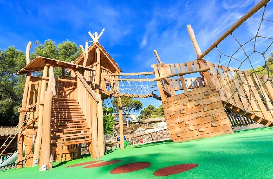 38 M² Caravan ∙ 3 Bedrooms ∙ 6 Guests - Fréjus