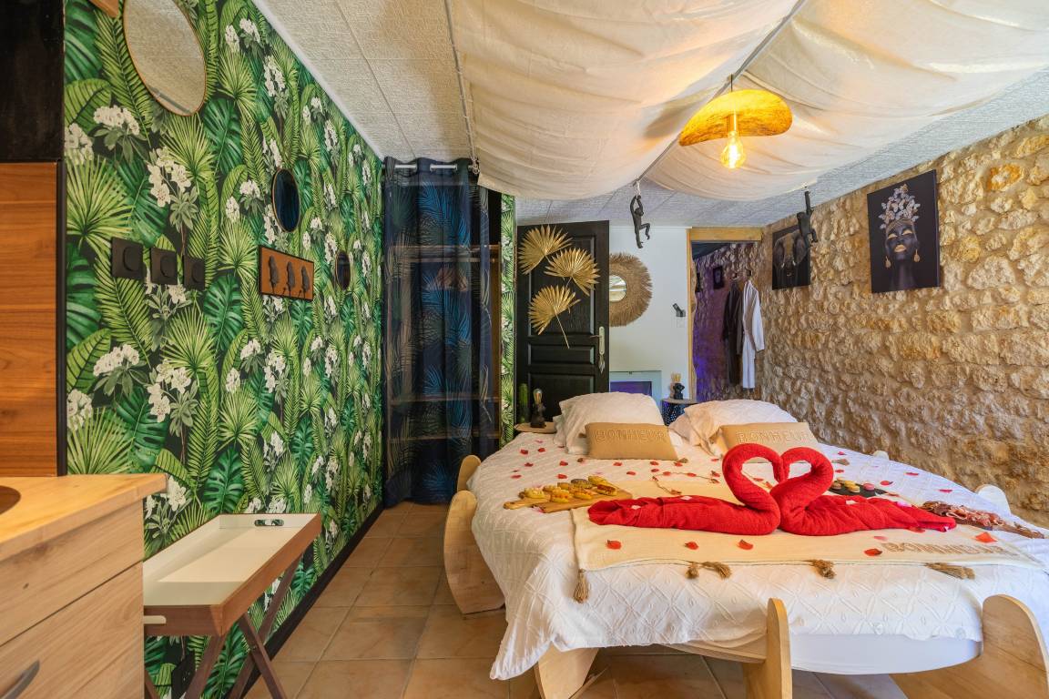 60 M² Studio ∙ 2 Personnes - Mirambeau