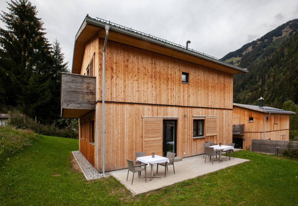 95 M² Chalet ∙ 3 Bedrooms ∙ 8 Guests - Montafon