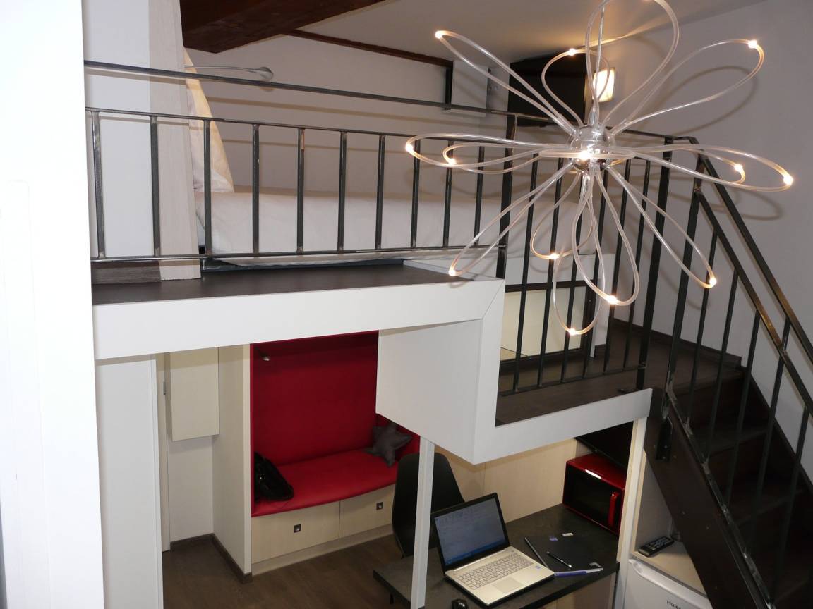 15 M² Appartement ∙ 1 Chambre ∙ 2 Personnes - Tassin-la-Demi-Lune