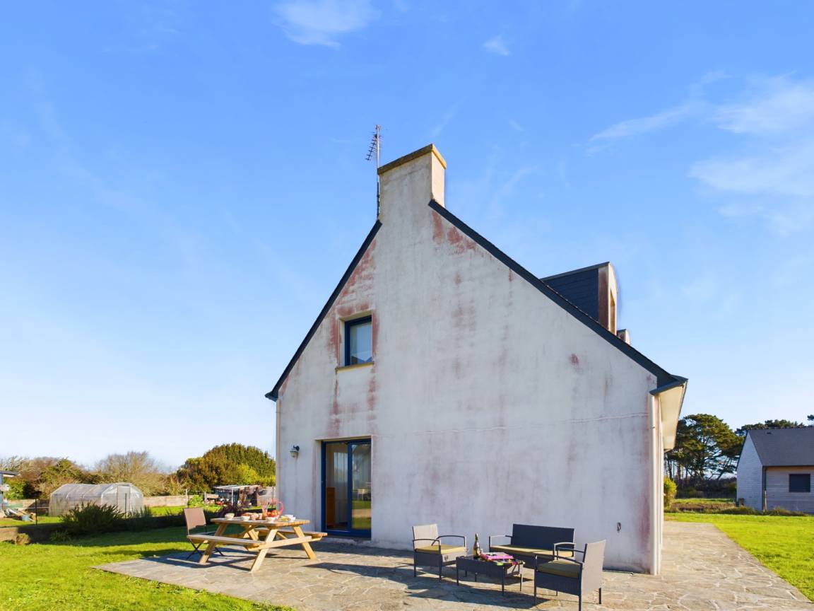 110 M² House ∙ 4 Bedrooms ∙ 9 Guests - Penmarch