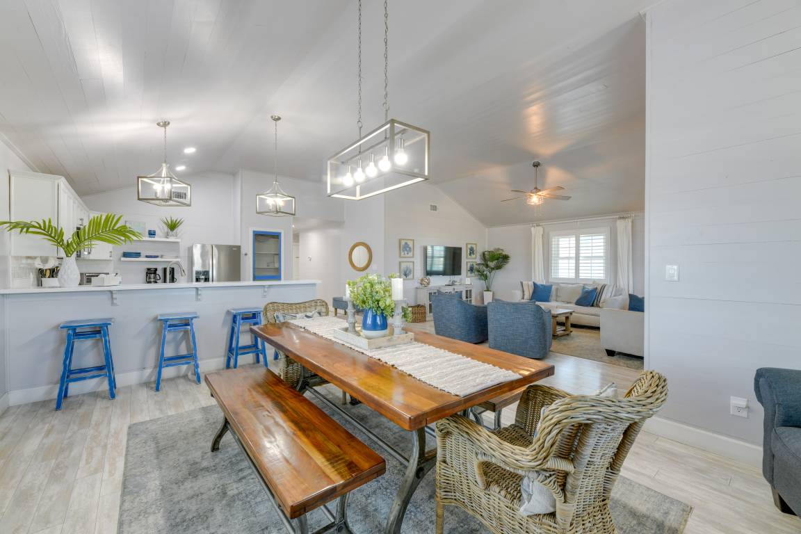 149 M² House ∙ 4 Bedrooms ∙ 14 Guests - Port Aransas, TX