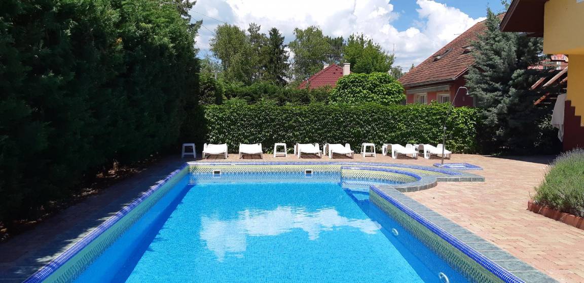 74 M² House ∙ 3 Bedrooms ∙ 10 Guests - Balatonfüred