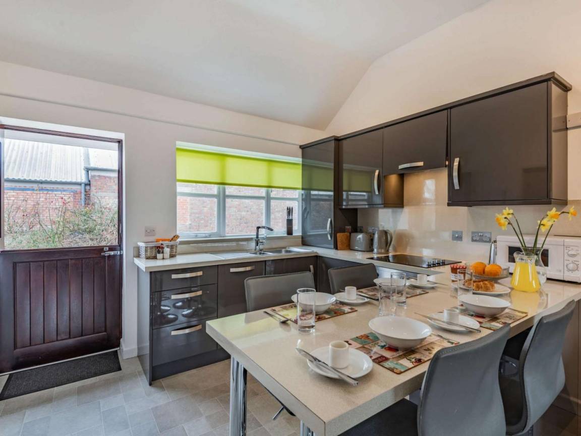 House ∙ 2 Bedrooms ∙ 4 Guests - Louth