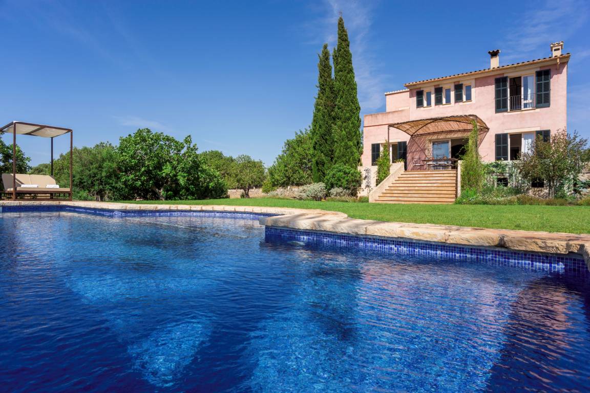 230 M² Villa ∙ 3 Bedrooms ∙ 6 Guests - Manacor