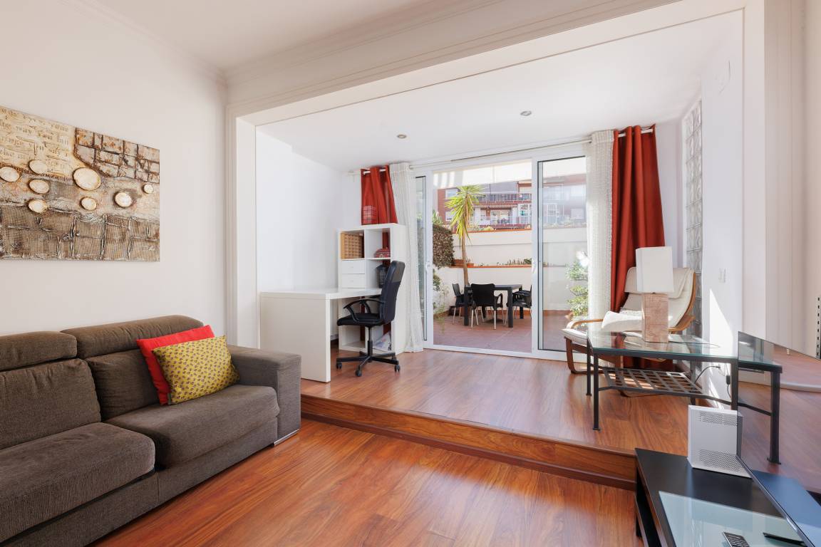 80 M² Apartament ∙ 3 Sypialnie ∙ 6 Gości - Barcelona