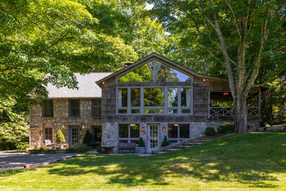 House ∙ 6 Bedrooms ∙ 14 Guests - Sugar Mountain, NC