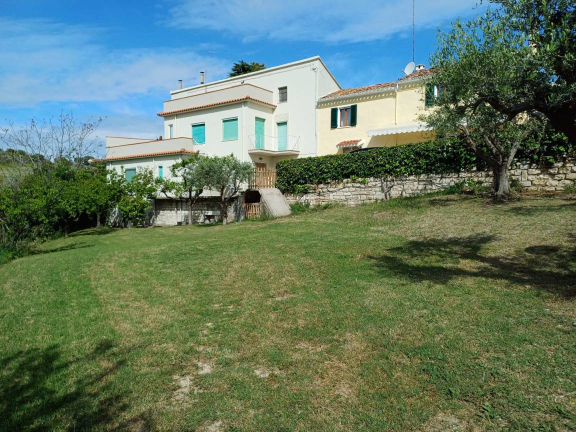 80 M² Apartment ∙ 2 Bedrooms ∙ 6 Guests - Sirolo