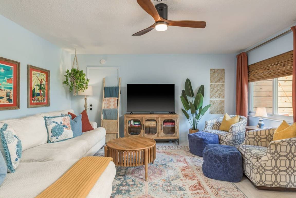 House ∙ 3 Bedrooms ∙ 6 Guests - St. Pete Beach, FL