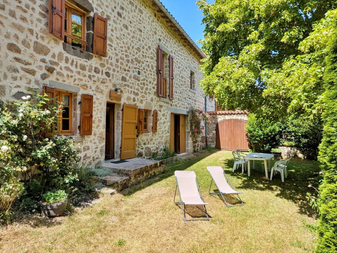 76 M² Cottage ∙ 3 Chambres ∙ 6 Personnes - Haute-Loire