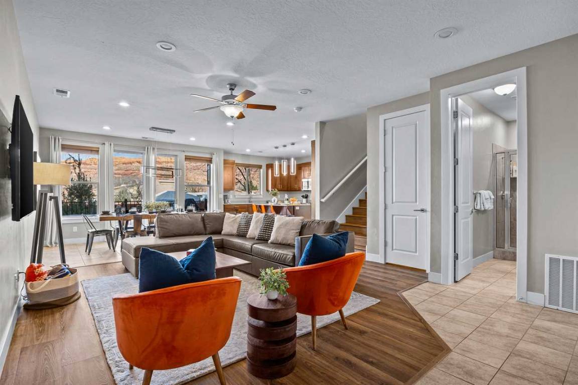 House ∙ 4 Bedrooms ∙ 15 Guests - Moab, UT