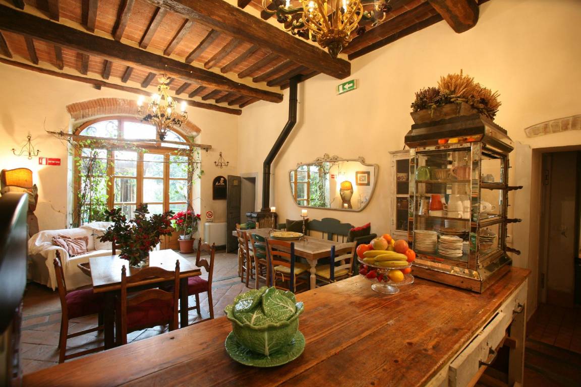 450 M² Huis ∙ 10 Slaapkamers ∙ 16 Gasten - Cortona