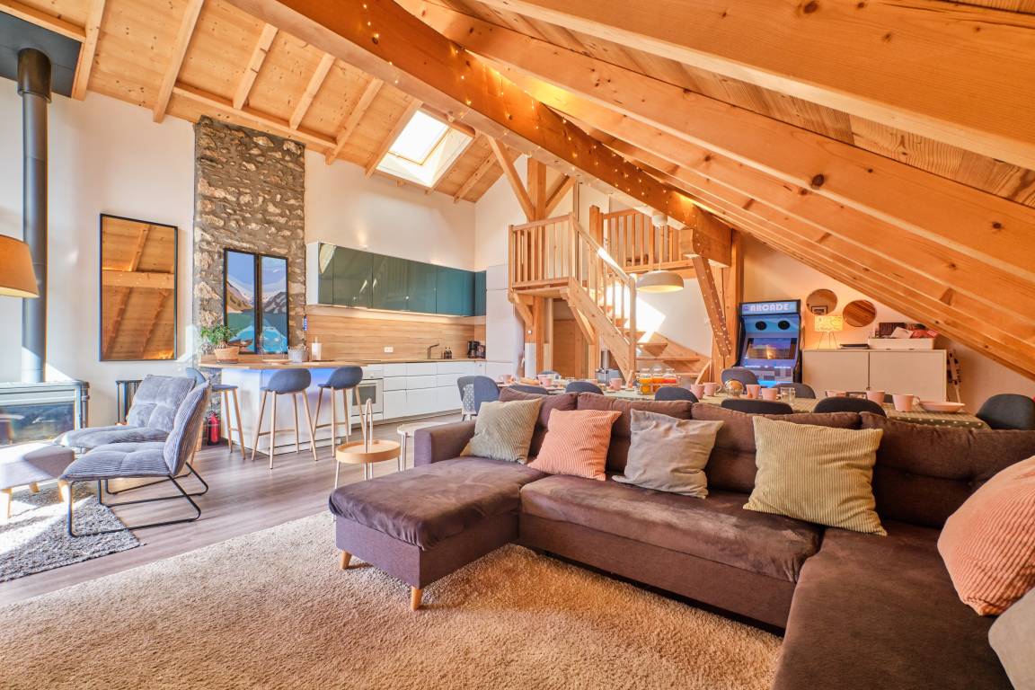 165 M² Appartement ∙ 5 Chambres ∙ 14 Personnes - La Grave