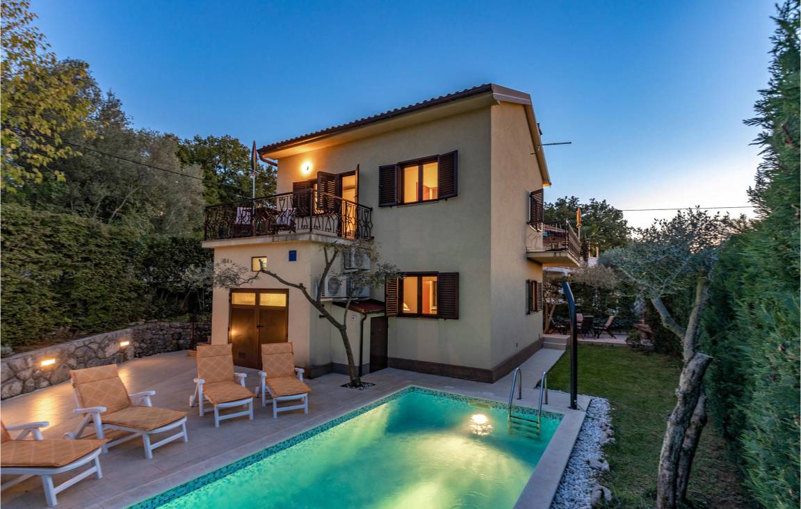 130 M² Ferienhaus ∙ 4 Schlafzimmer ∙ 7 Gäste - Crikvenica