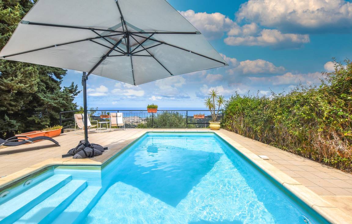 100 M² House ∙ 2 Bedrooms ∙ 5 Guests - Termini Imerese