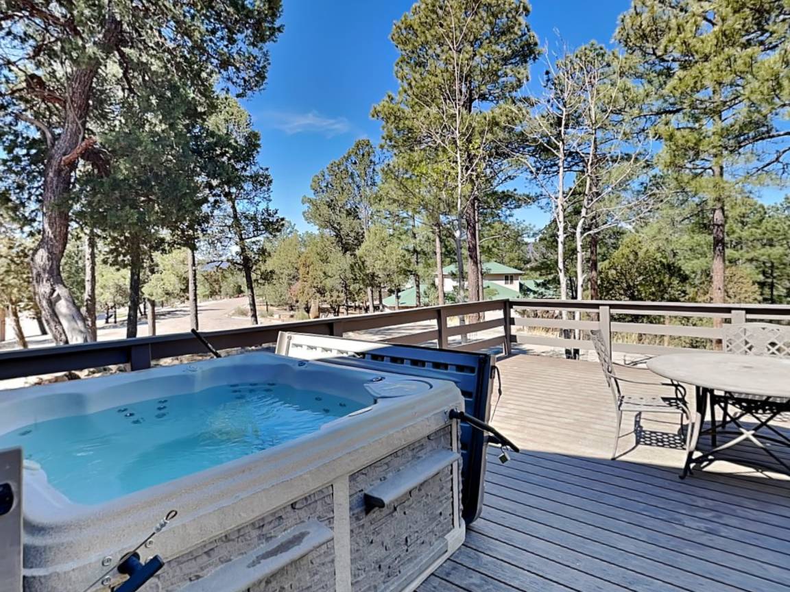 364 M² Cabin ∙ 5 Bedrooms ∙ 12 Guests - Ruidoso, NM