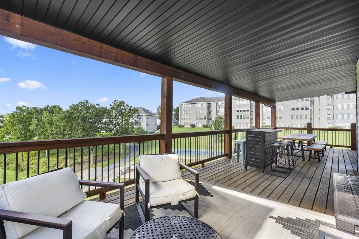 520 M² House ∙ 10 Bedrooms ∙ 25 Guests - Branson, MO