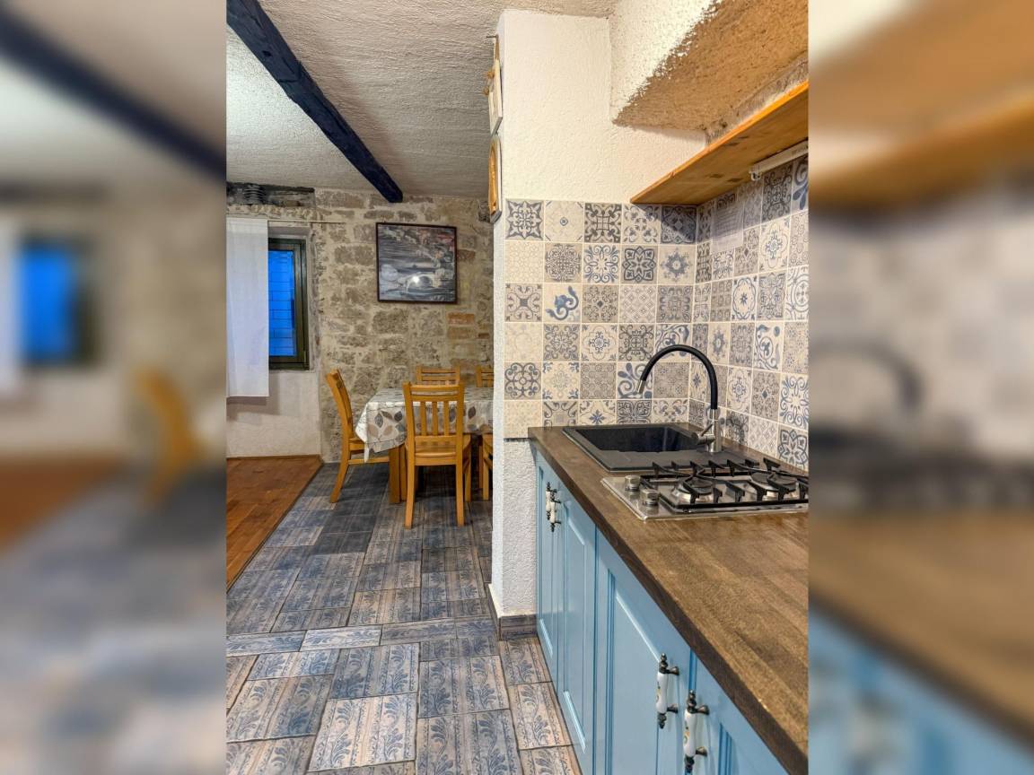 51 M² Ferienwohnung ∙ 1 Schlafzimmer ∙ 4 Gäste - Murter