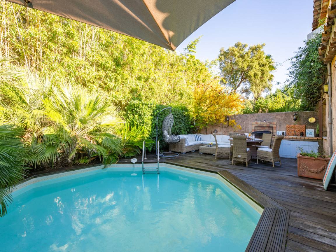 140 M² Maison De Vacances ∙ 4 Chambres ∙ 8 Personnes - Grimaud