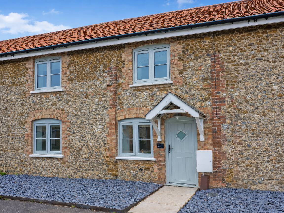 Cottage ∙ 2 Bedrooms ∙ 4 Guests - Brancaster