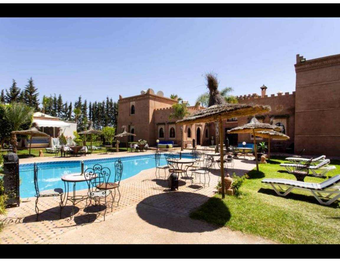 900 M² Villa ∙ 18 Slaapkamers ∙ 30 Gasten - Marokko