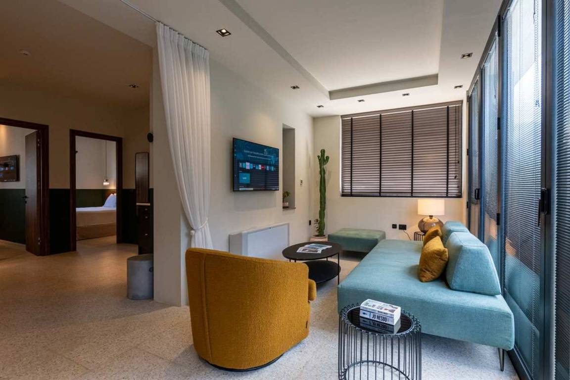 100 M² Apartment ∙ 2 Bedrooms ∙ 6 Guests - Каламата