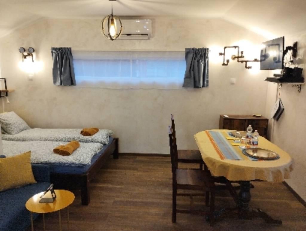 25 M² Apartment ∙ 2 Guests - Tatabánya