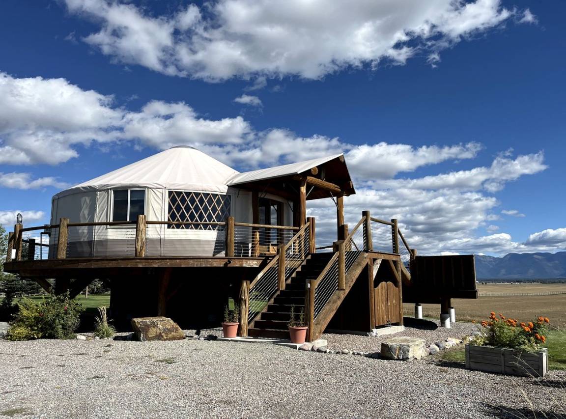 Camping ∙ 1 Habitación ∙ 4 Huéspedes - Montana