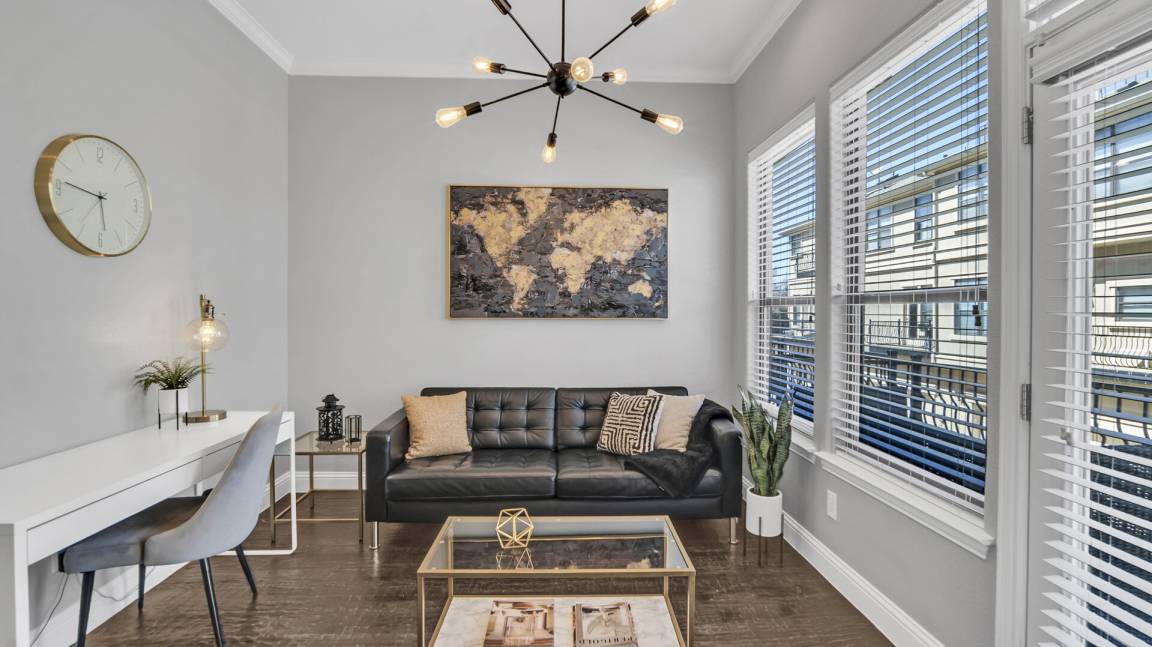 139 M² Apartment ∙ 3 Bedrooms ∙ 6 Guests - Plano, TX
