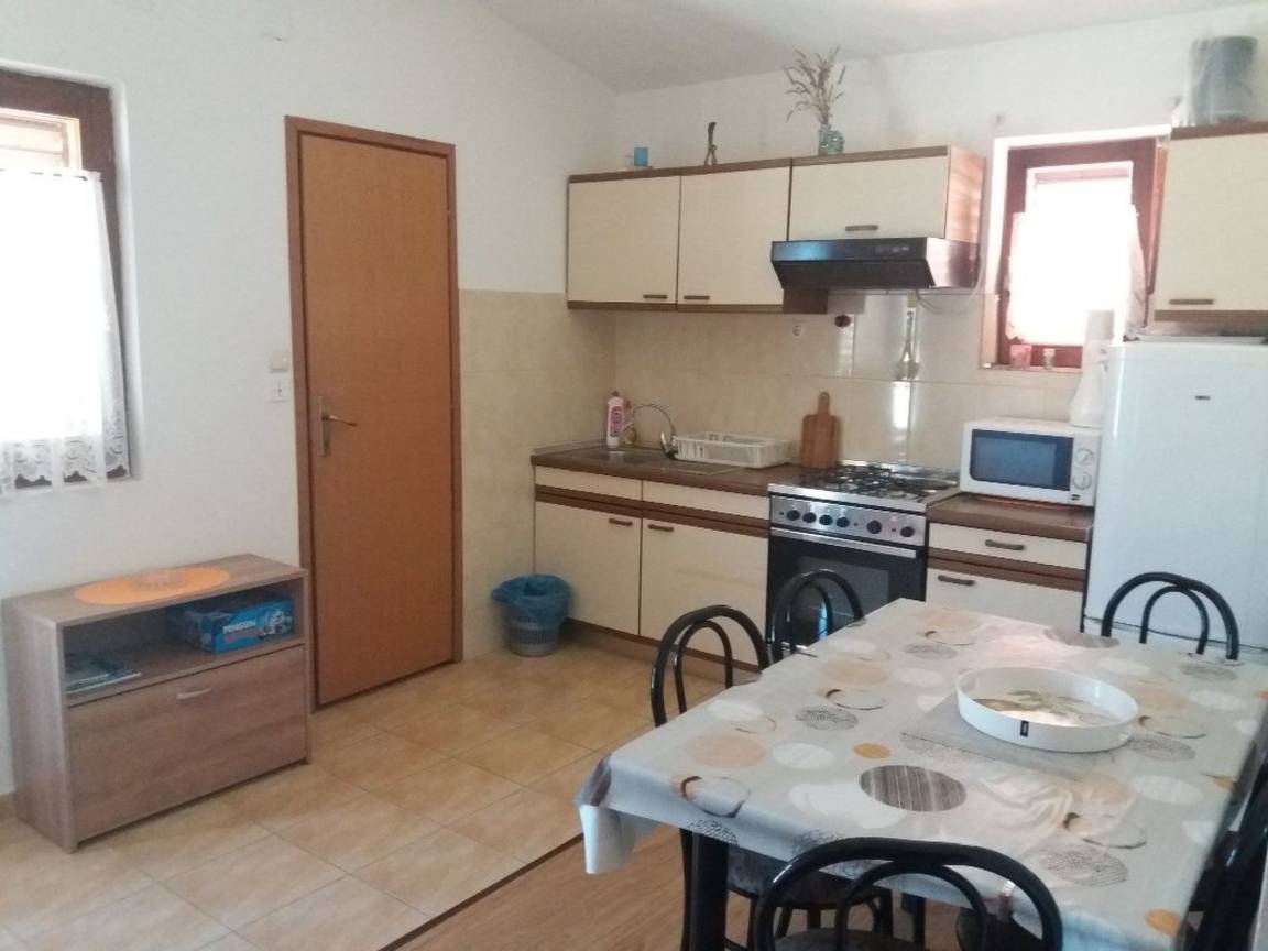 60 M² Huoneisto ∙ 3 Makuuhuonetta ∙ 6 Vierasta - Privlaka