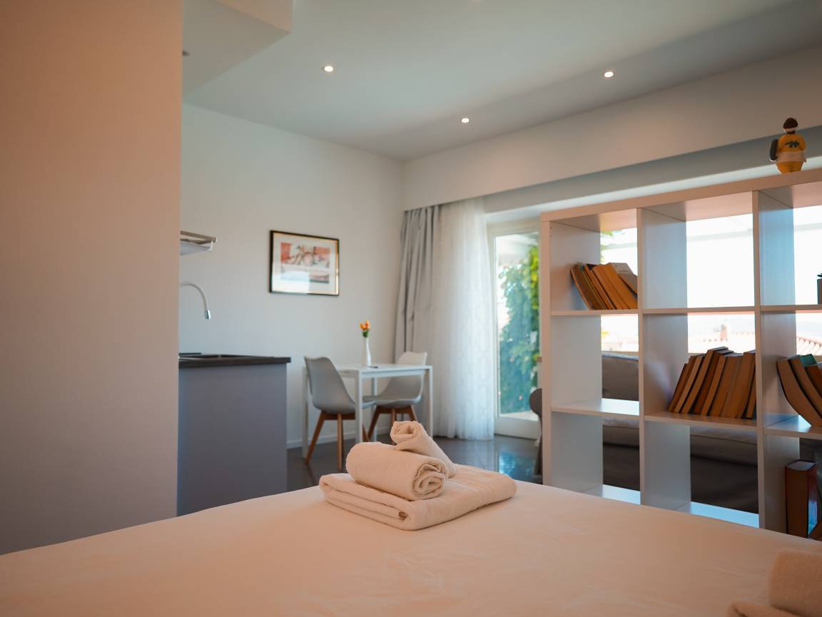 33 M² Ferienwohnung ∙ 1 Schlafzimmer ∙ 2 Gäste - Olbia