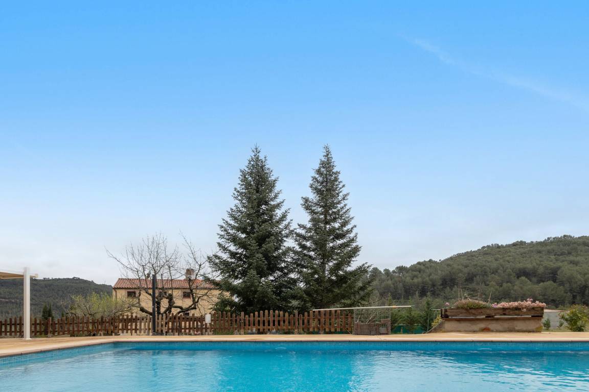 70 M² Apartamento ∙ 2 Habitaciones ∙ 4 Huéspedes - Igualada