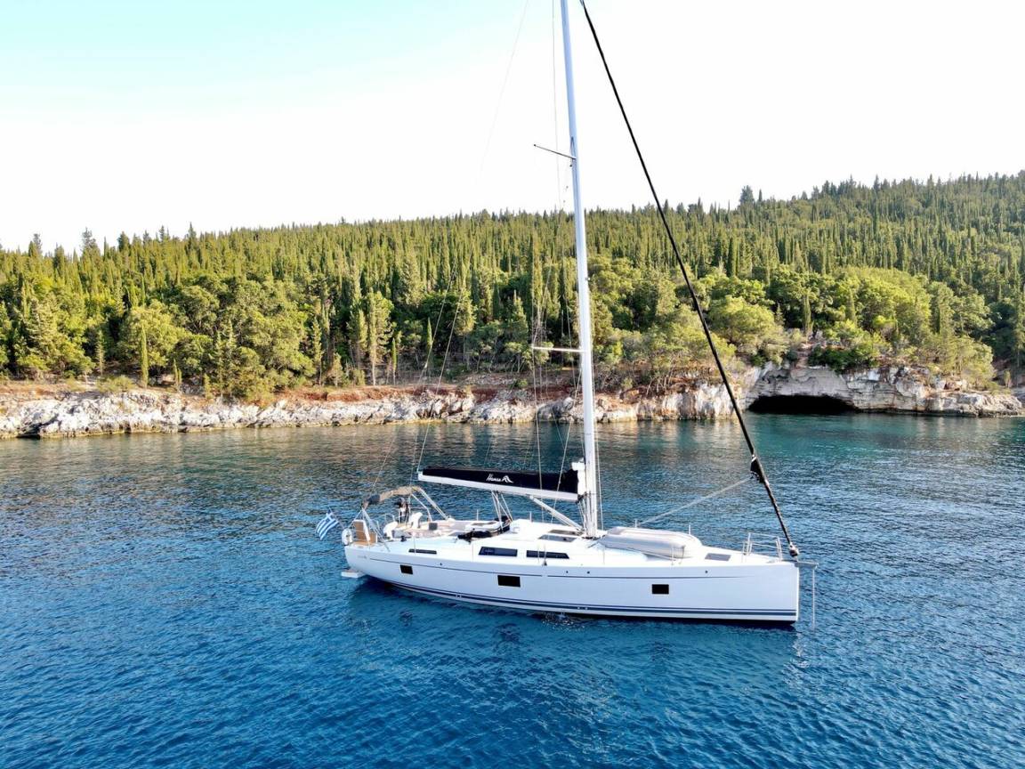 16 M² Houseboat ∙ 5 Bedrooms ∙ 10 Guests - Greece