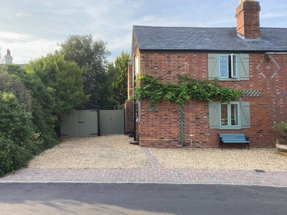 Cottage ∙ 2 Bedrooms ∙ 4 Guests - Mudeford